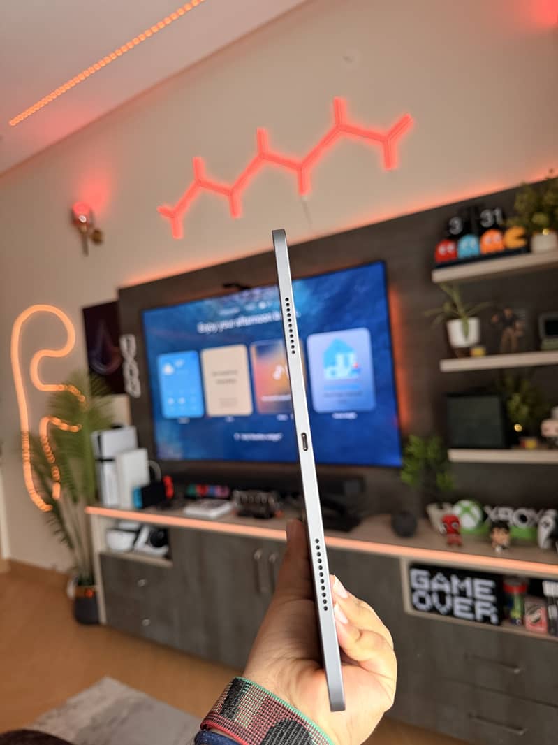 iPad Pro M1 12.9-inch 2021 Space Gray 5th Generation 256GB WiFi ...