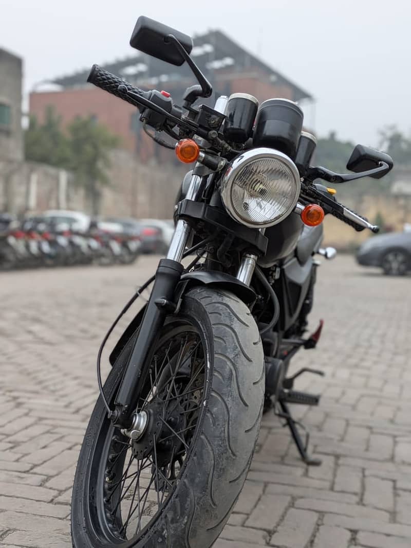 Hi-Speed Infinity 150 – 2018 | Custom Look | Smooth Ride - Cafe Racers ...