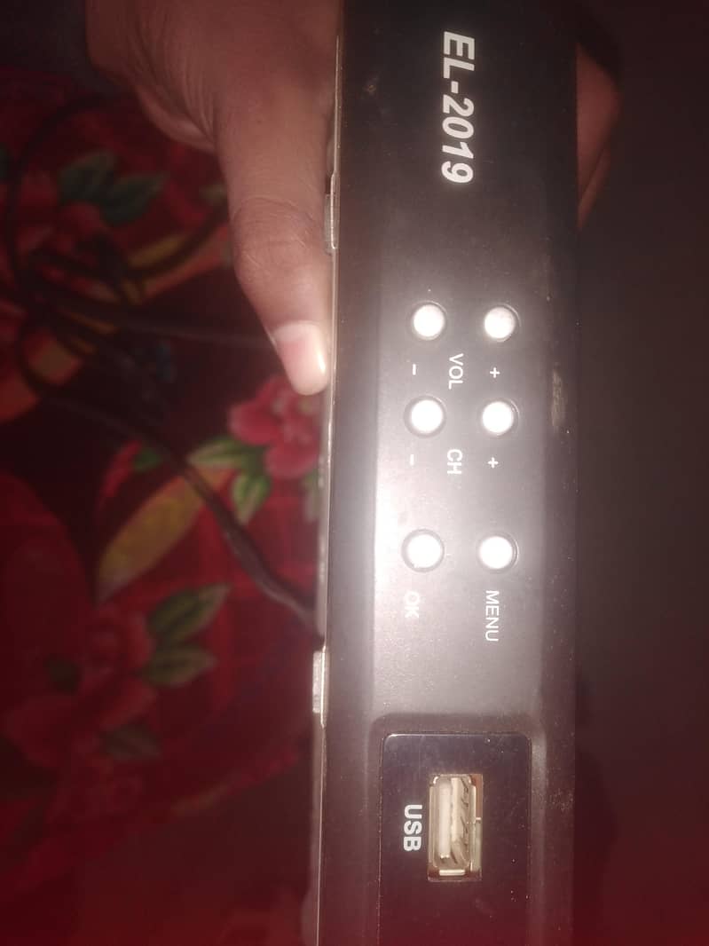 FREEE Antenna Dish, Receiver|TV LG Brand | Working - Televisions ...