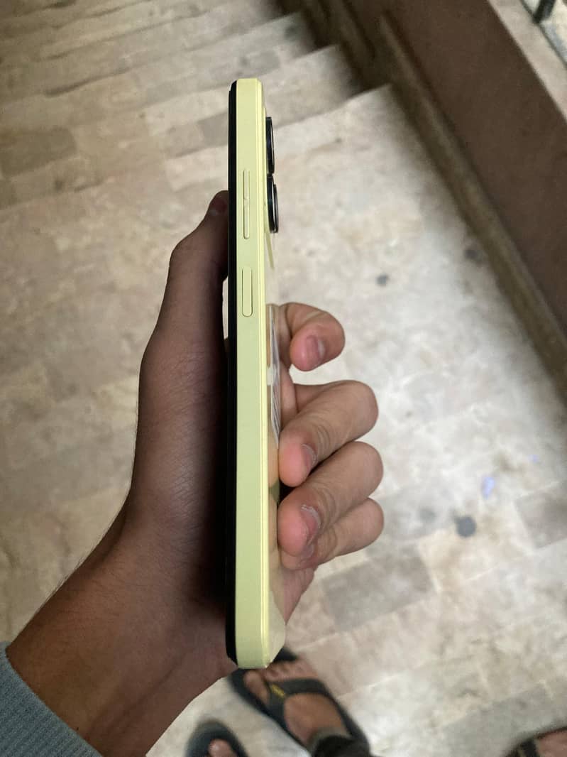 q mobile smart 8 new - Mobile Phones - 1109923776