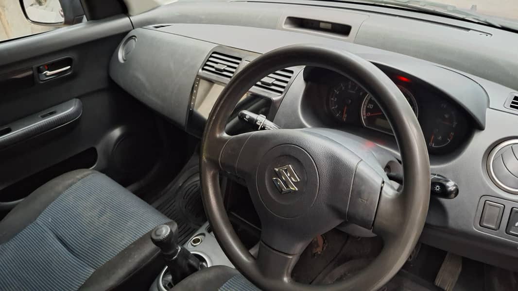 suzuki swift DLX Lahore num 2012 model btr than city civic cultus Alto ...