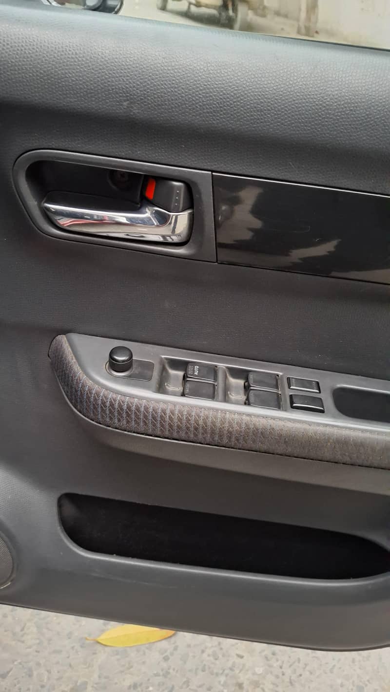 suzuki swift DLX Lahore num 2012 model btr than city civic cultus Alto ...