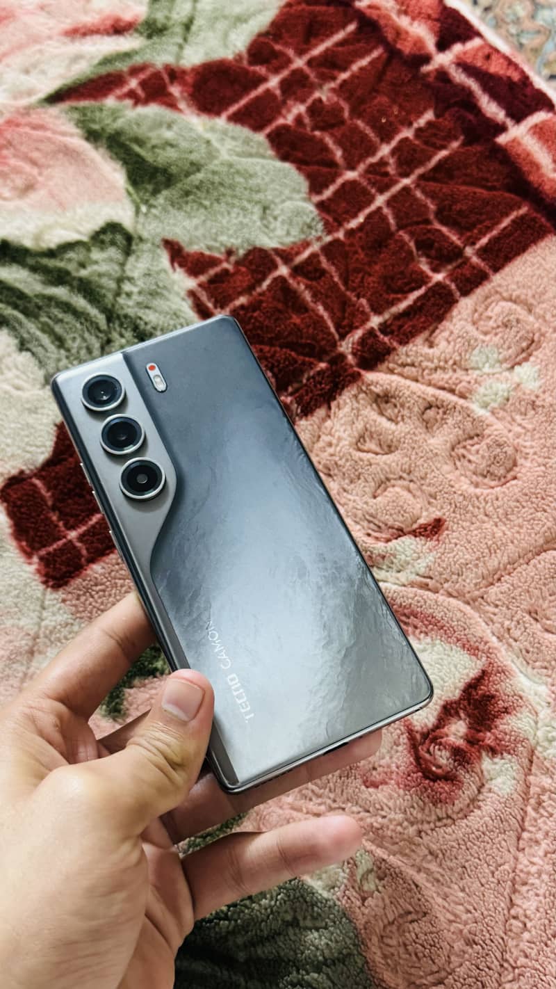 TECNO CAMON 40 pro - Mobile Phones - 1109975530