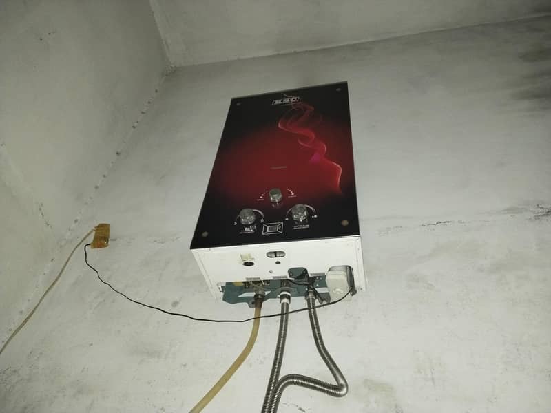 Instant Water geyser for sell - Geysers - 1109975847