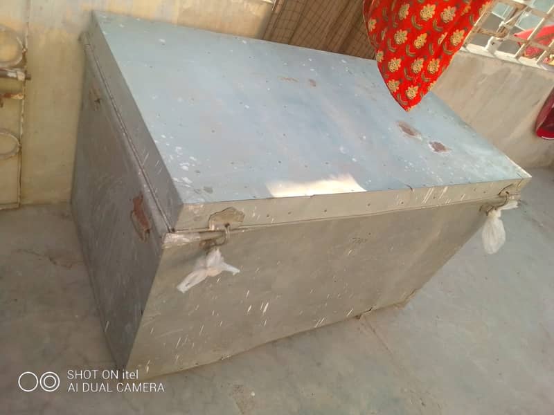 Metal Box - Other Household Items - 1109986801