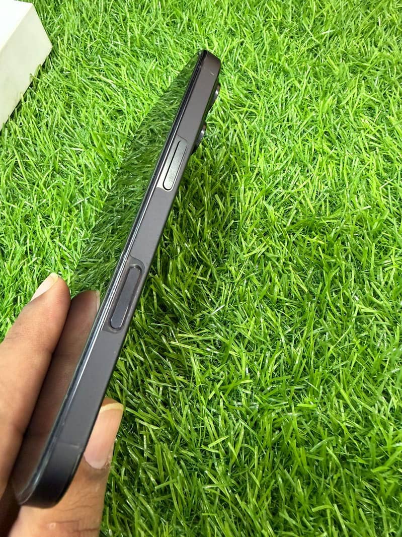 apple iPhone 16 pro pta approved 256gb - Mobile Phones - 1109990285