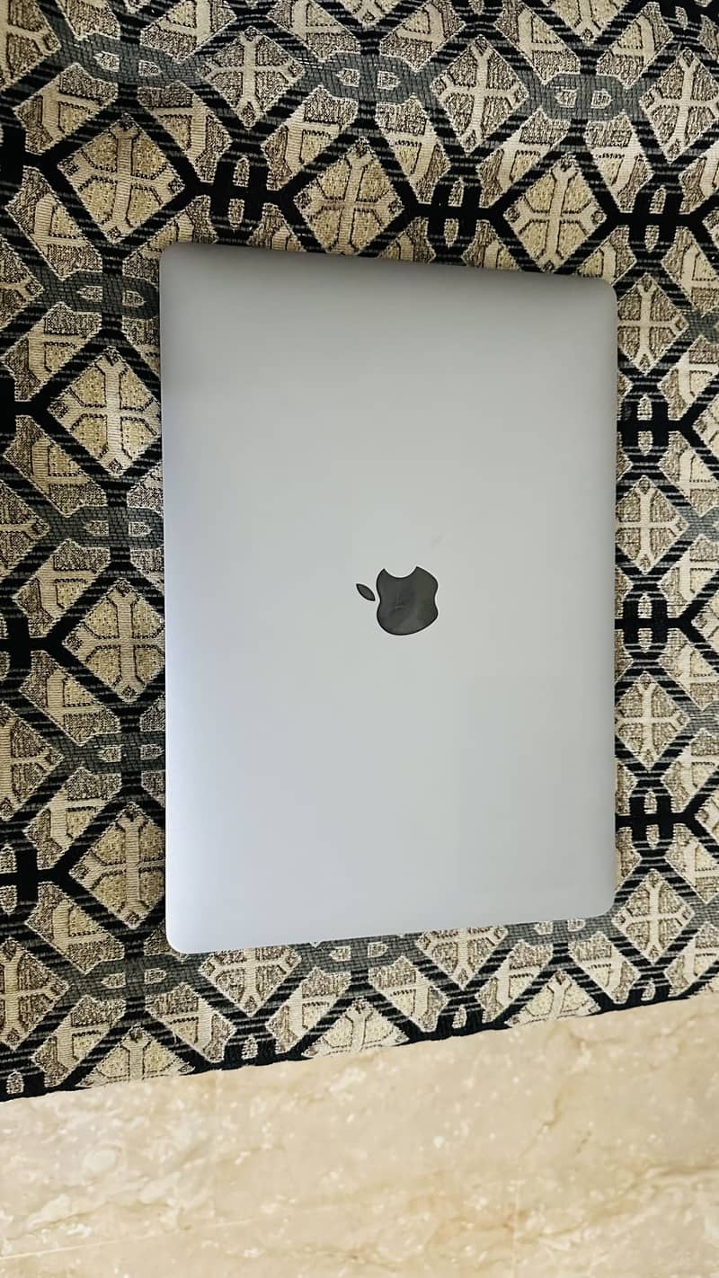 Macbook pro 2019 13 inch core i7 1 TB 16 GB - Laptops - 1109990930