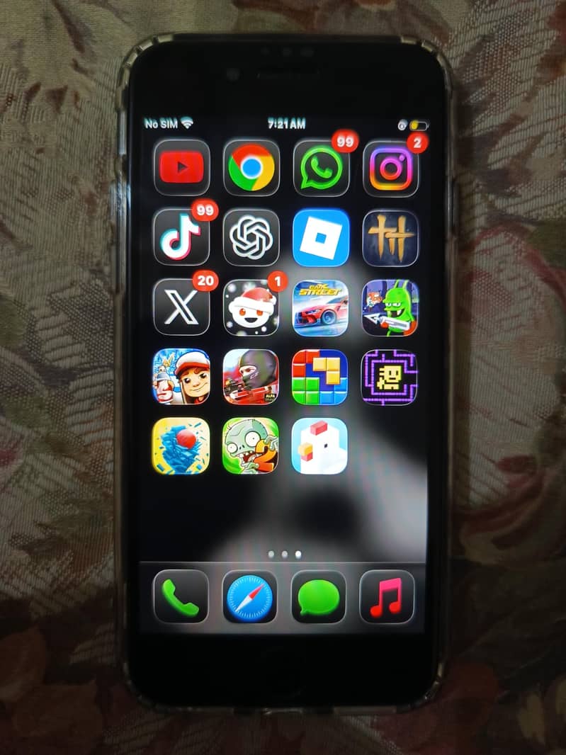Iphone Se 2020 - Mobile Phones - 1109999726