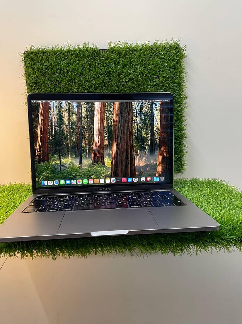 apple MacBook pro 2019 13 inch touch bar with box - Laptops - 1110003825