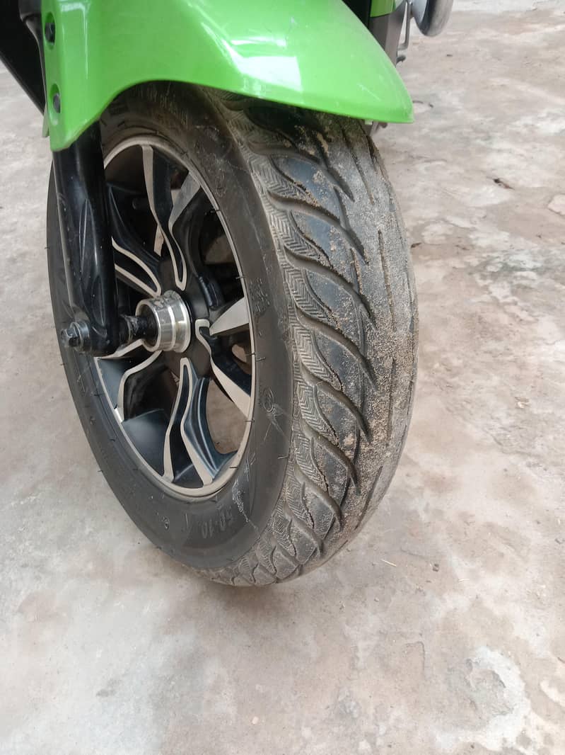 United Electric Scooty|Motor Bike| Green Color|1500 W Motor - Electric ...
