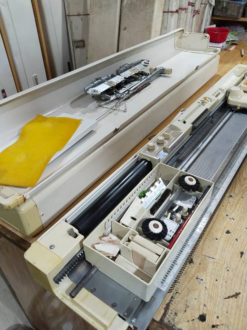 singer brother knitting machine - Sewing Machines - 1110009602