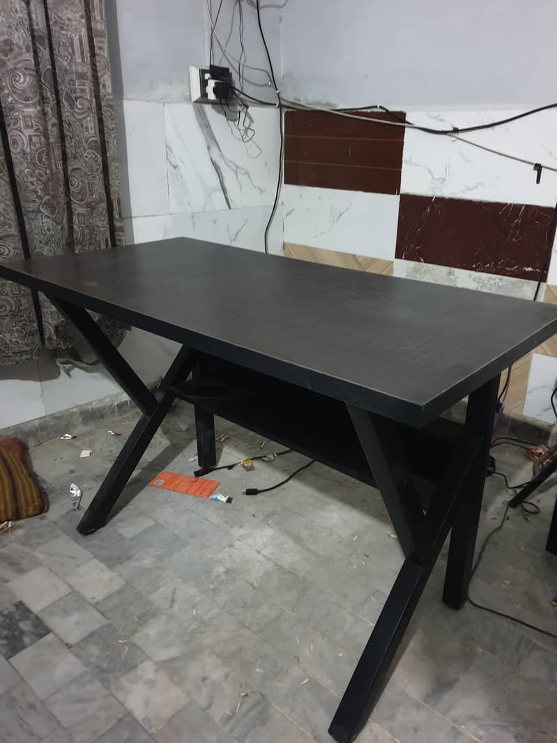 4: 2,5 - Console Tables - 1110009677