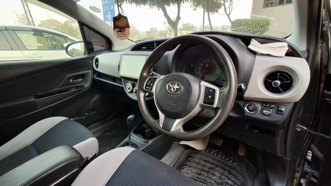 Toyota Vitz Jewela 1.0 - Cars - 1110020033