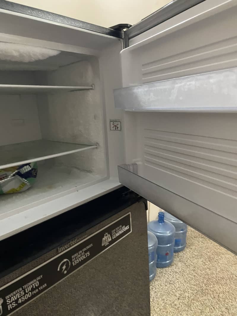 18 CFT Dawlance Inverter Glass Door Refrigerator - Refrigerators ...