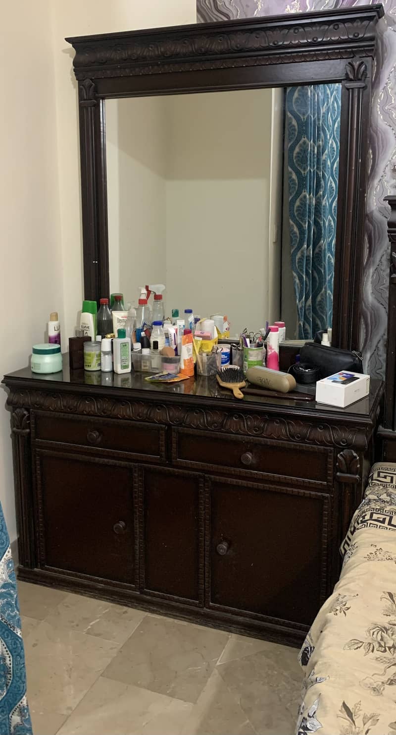 Dressing Table with drawees - Dressers & Drawers - 1110034365