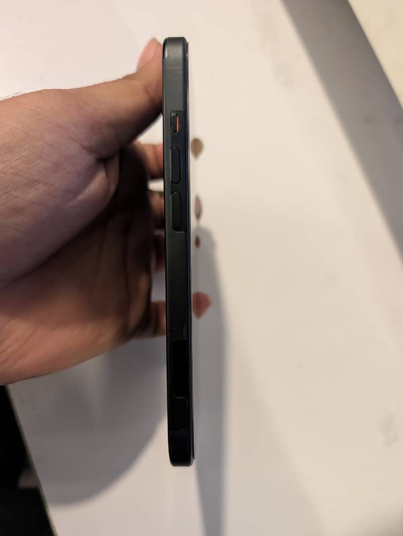 Iphone 15 - Mobile Phones - 1110039846