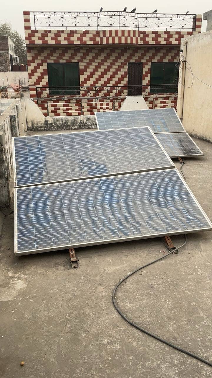 4 solor Plates - Solar Panels - 1110049484