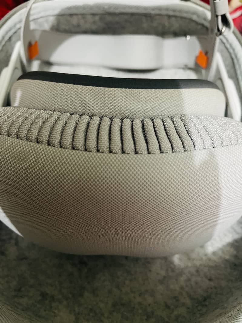 Apple Vision Pro 256GB USA | Complete Box | Like New - Other Business ...