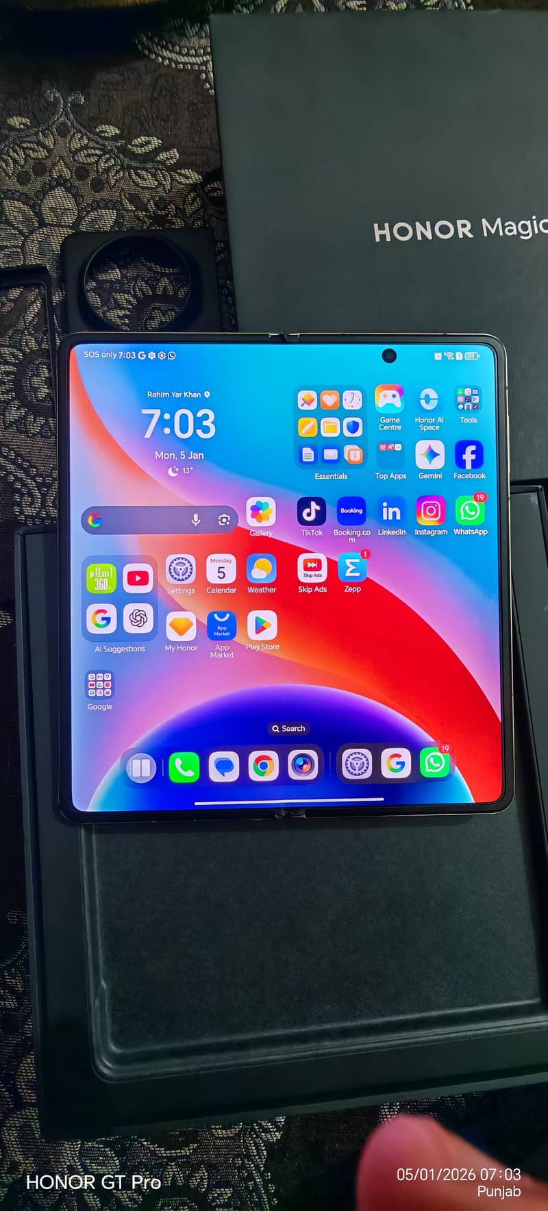 Honor Magic V5 Golden color 16/512 PTA approved officially - Mobile ...