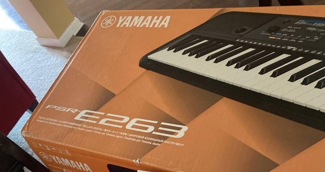 YAMAHA PSR E263 Keyboard 61 keys Very Important this Final Rate ...