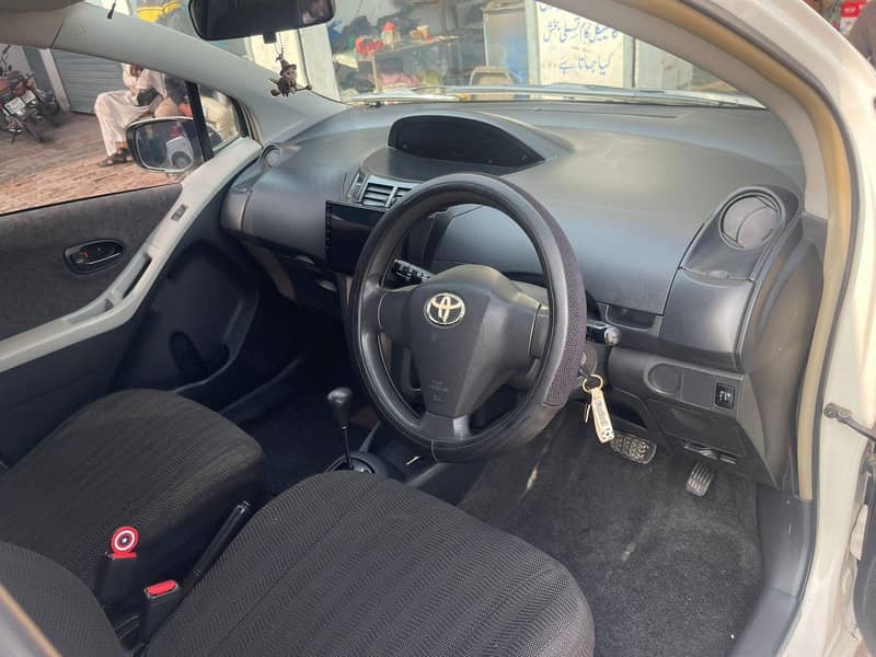 vitz 1300cc and its one of the Cleanest Army officer car - Cars ...