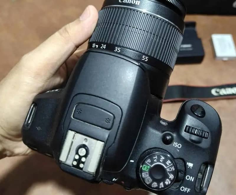 Canon 700D Dslr camera - Digital Cameras - 1110084546