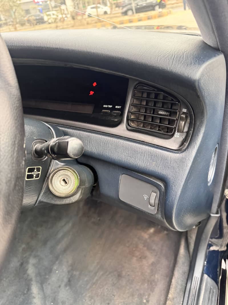 Toyota Crown Royal Saloon 1992 Model - Cars - 1110095977