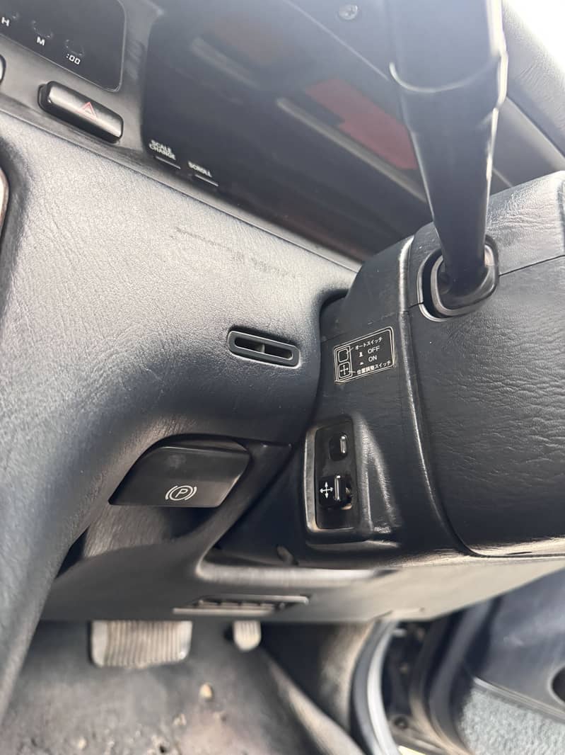 Toyota Crown Royal Saloon 1992 Model - Cars - 1110095977