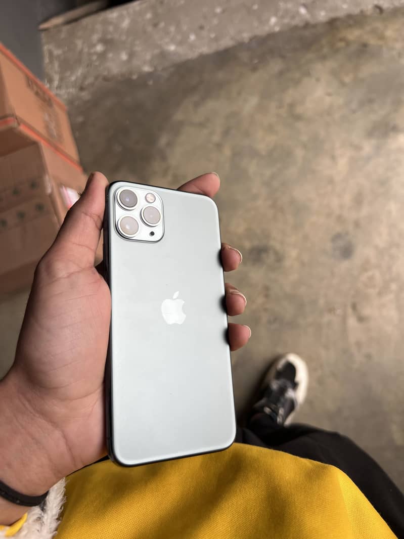 11 pro contact no 03486421097 - Mobile Phones - 1110101521