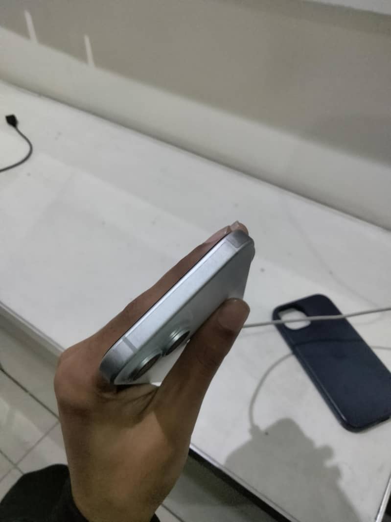 iphone 15 jv 128gb LLA Model ice blue - Mobile Phones - 1110105316