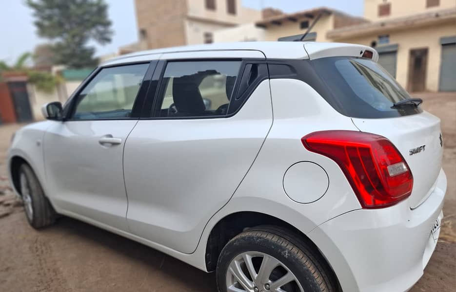 Suzuki Swift GL vvt 2024 - Cars - 1110116311