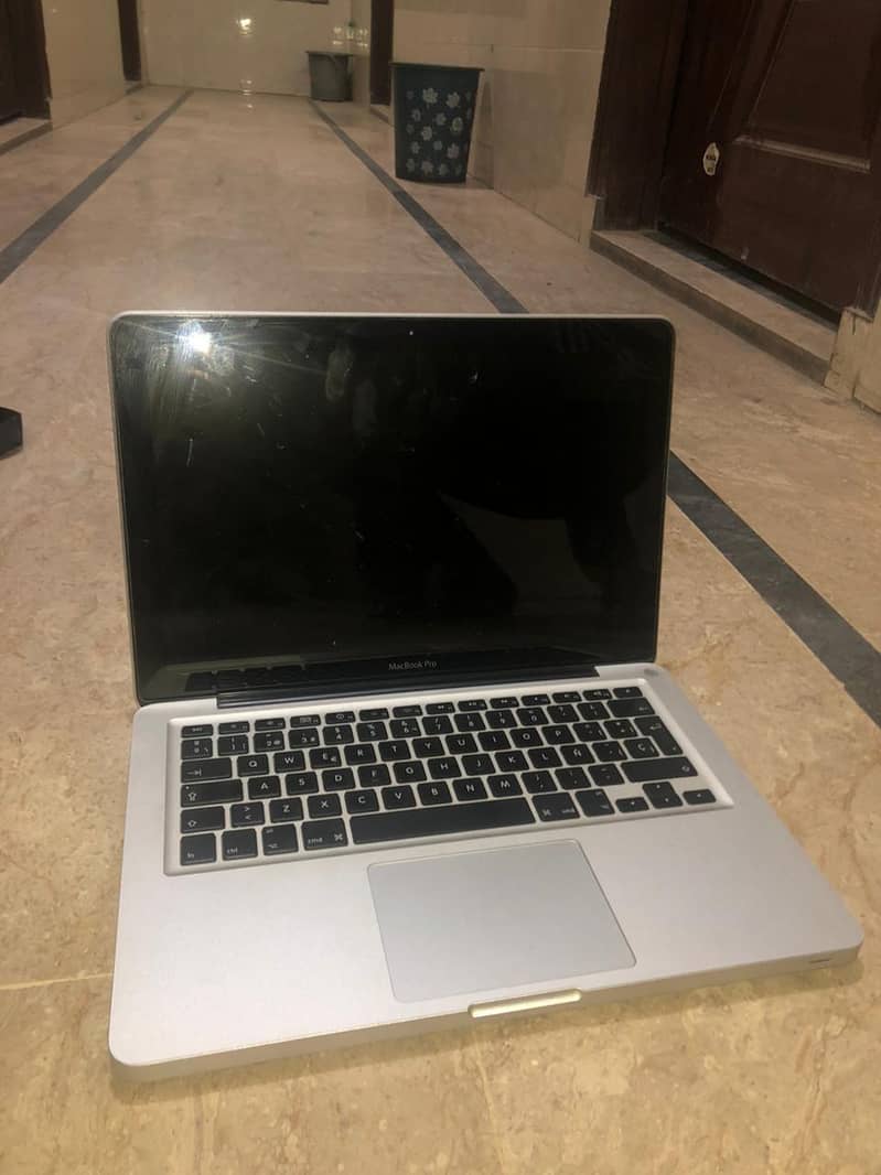 Mack book pro - Laptops - 1110120170
