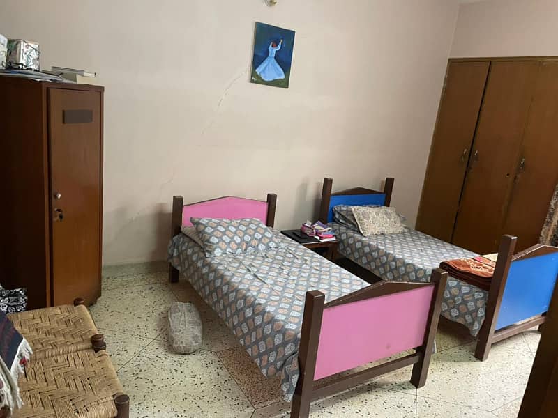 400 SQ YD WELL MAINTAINED HOUSE FOR SALE GULSHAN E IQBAL BLOCK 13D2 ...