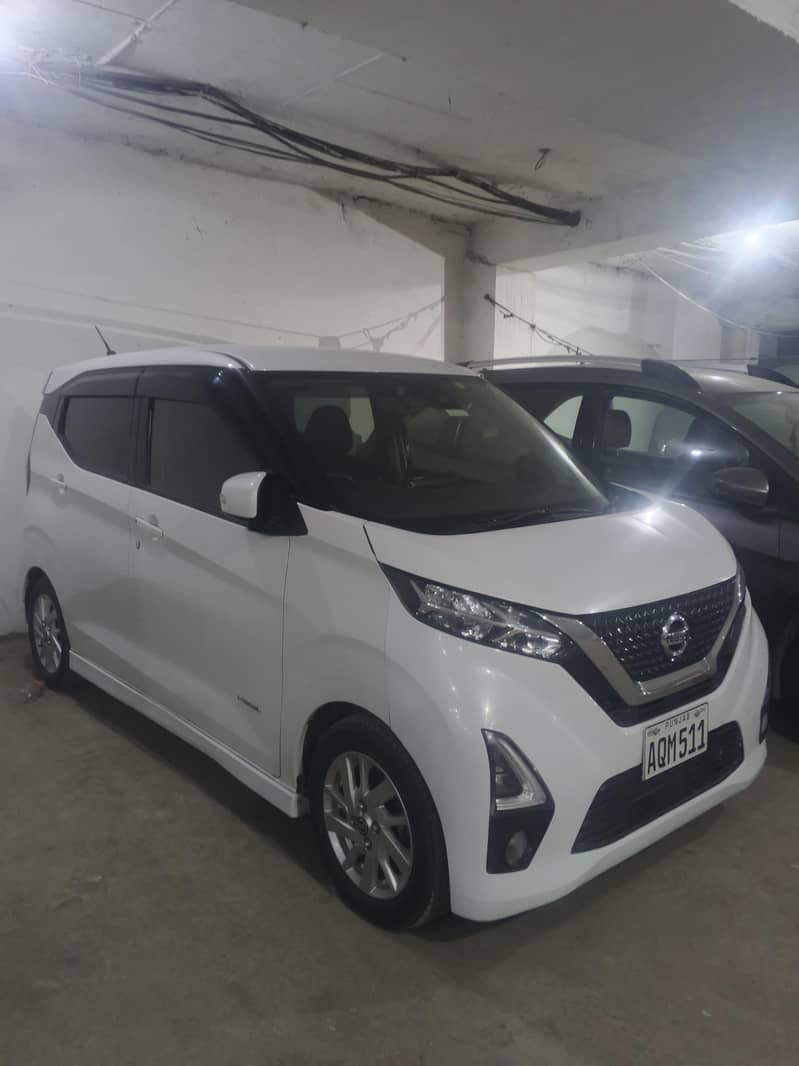 Nissan days highways s hybrid - Cars - 1110089756