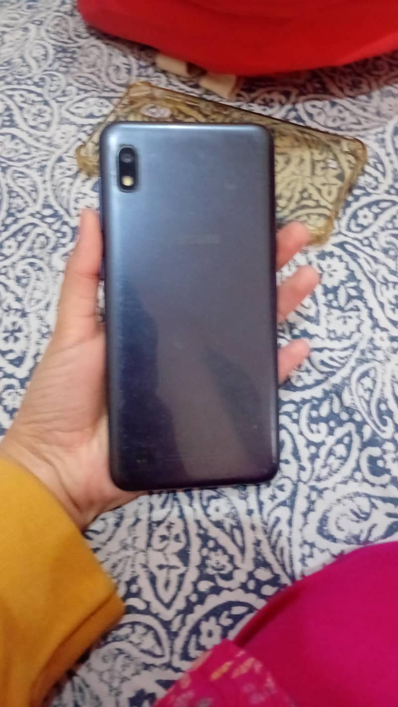 Samsung Galaxy A10 - Mobile Phones - 1110129980