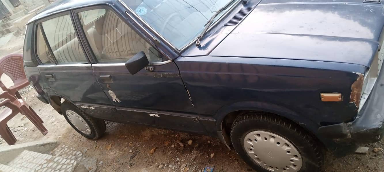FX 1985 ( 180 ) - Cars - 1110130397
