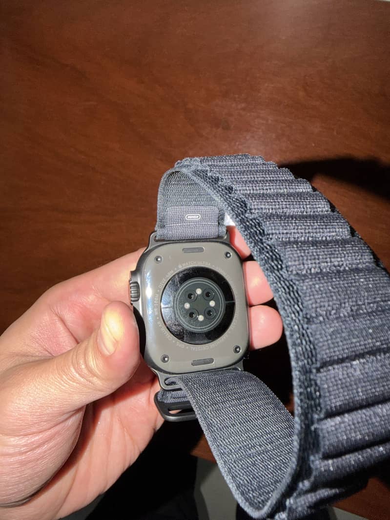 Apple Watch Ultra 3 - Watches - 1110133707