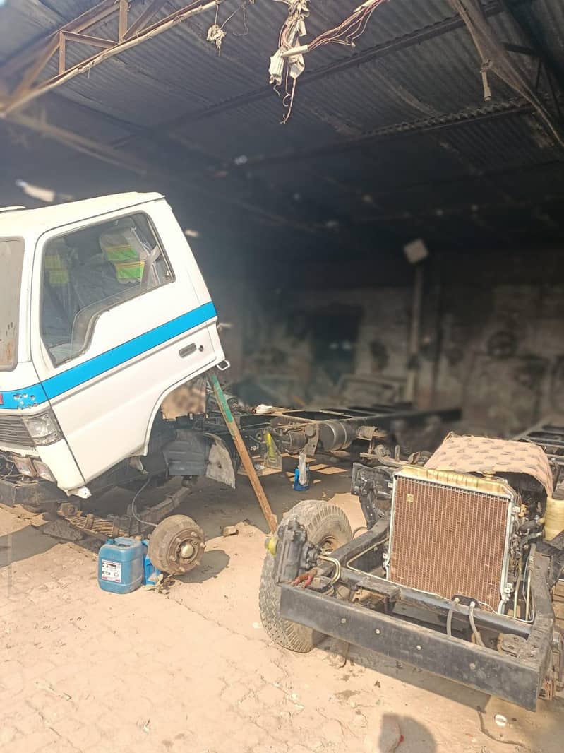 MAZDA FOJI FARAM - Buses, Vans & Trucks - 1110145626