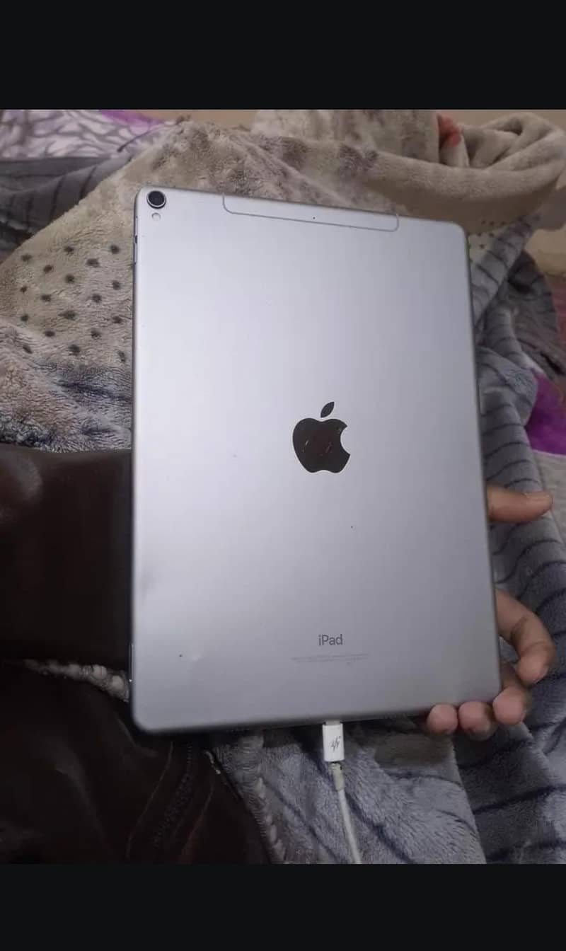 ipad 10.5 inch 256gb sim working - Tablets - 1110150887