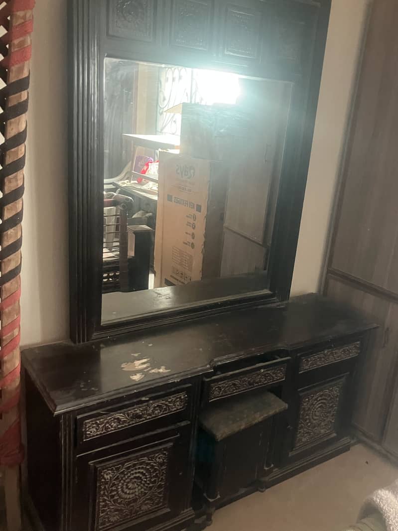 Dressing table - Other Household Items - 1110156941