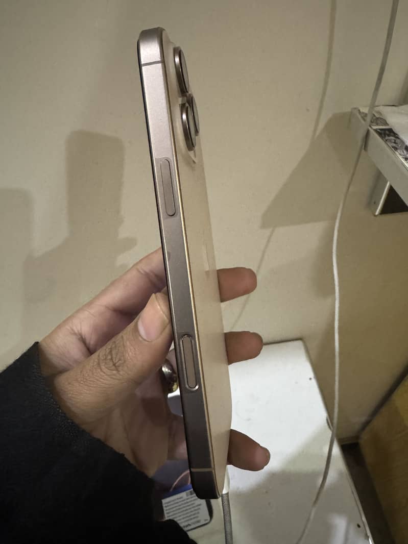 iPhone 16 pro max 256gb complete box - Mobile Phones - 1110164935