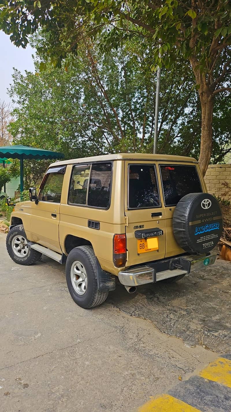 Toyota Land Cruiser RKR - Cars - 1110169120