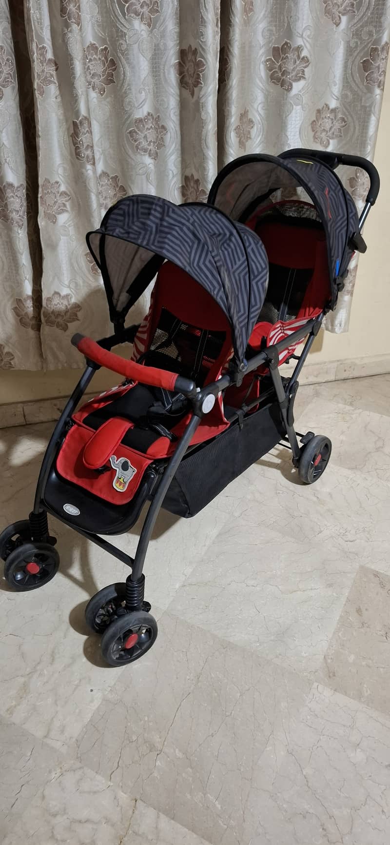 Twin Baby Pram & Stroller. - Prams & Walkers - 1110170680