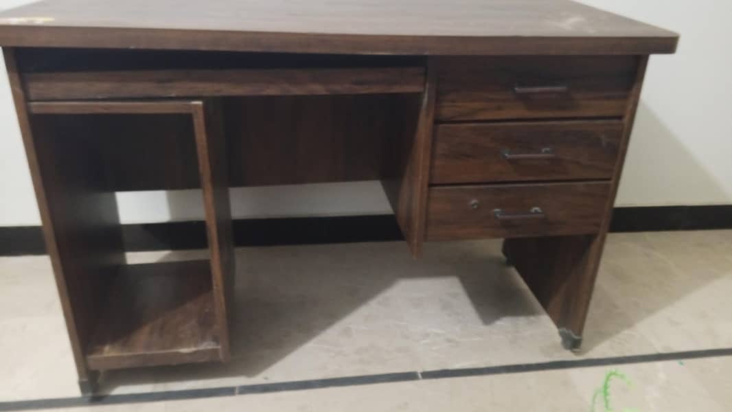 computer table - Office Tables - 1110171130