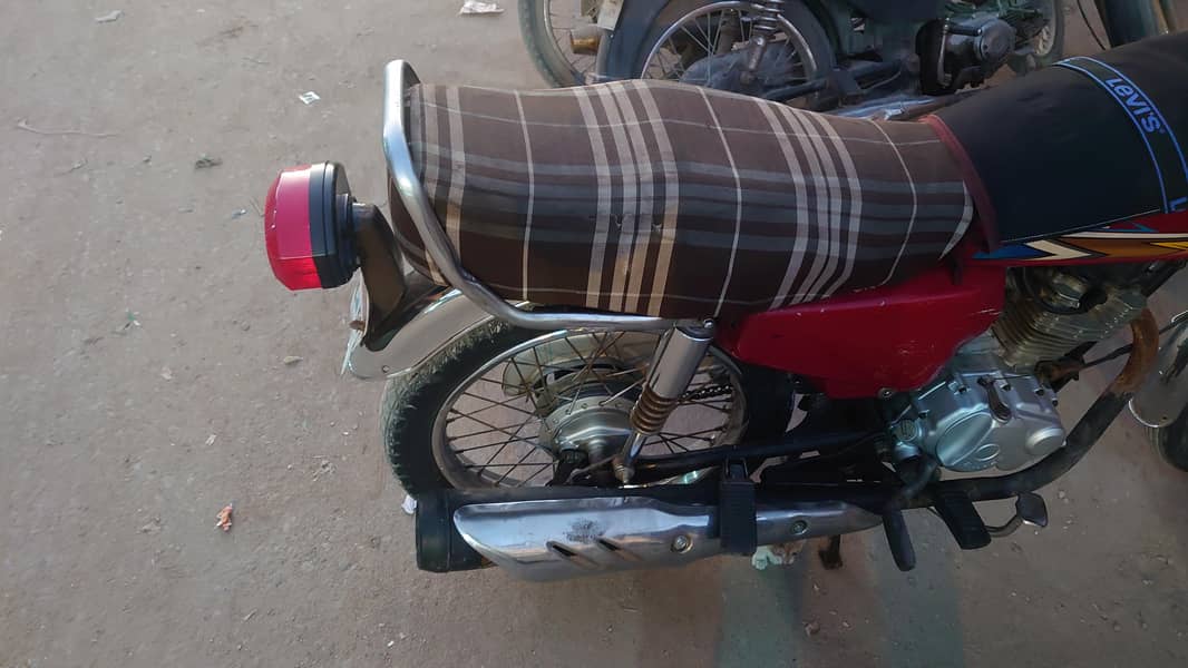 United US 125 2020 - Standard - 1100858298