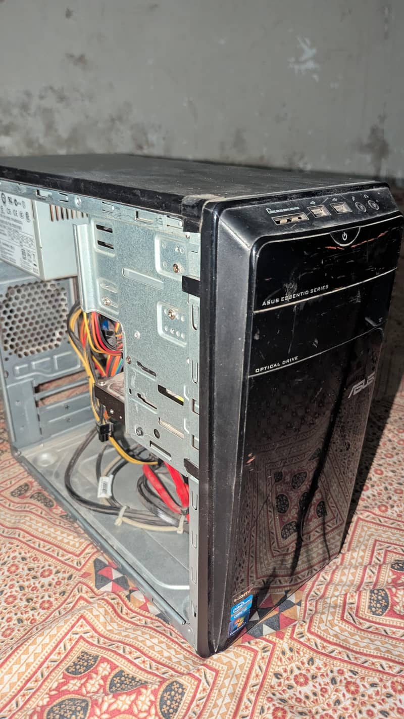 ASUS TOWER PC - Desktops - 1110185908