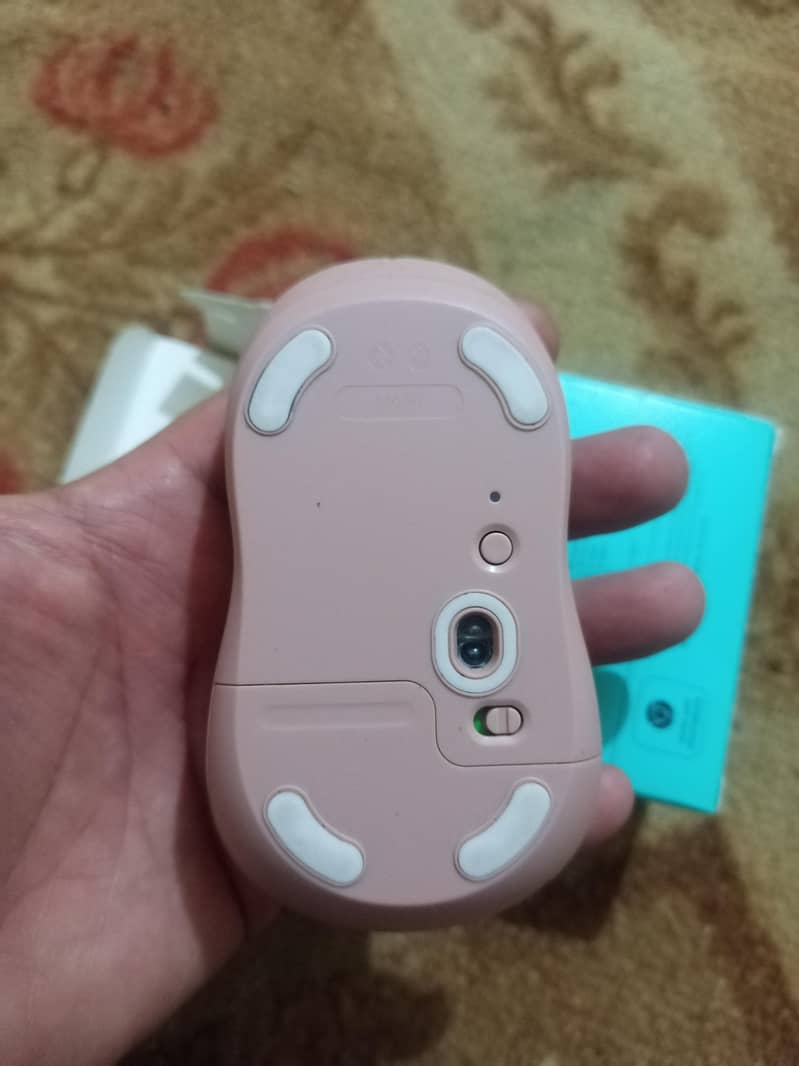 Logitech M650 Signature Bluetooth Wireless mouse - Computer & Laptop ...