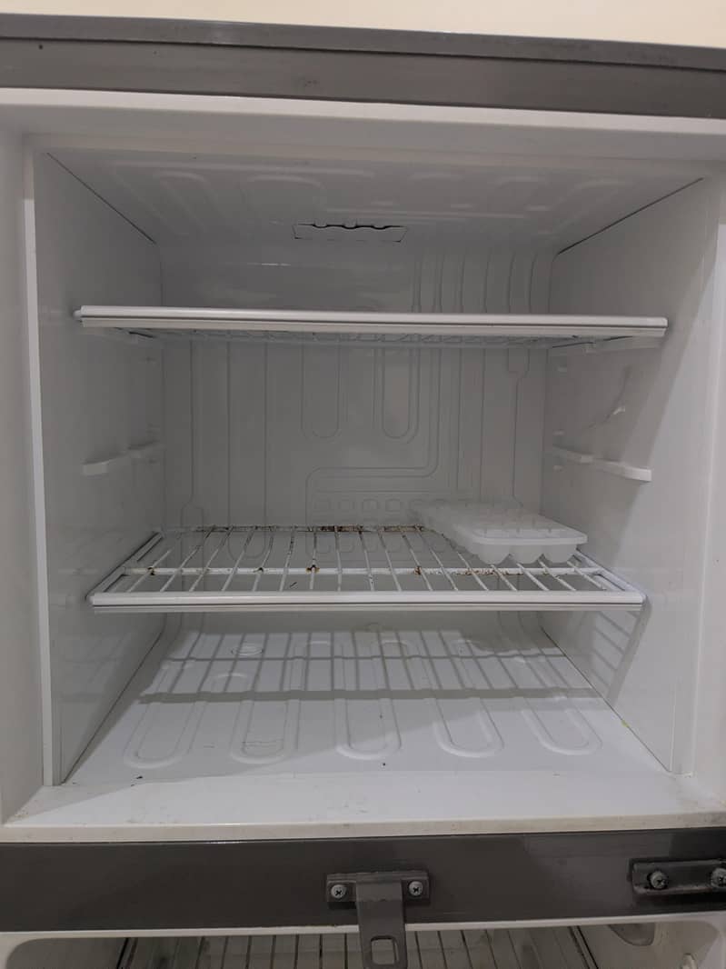 pel fridge - Refrigerators - 1110192588