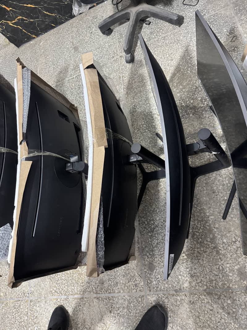 All types of monitors curve and flat - Computer Components - 1105150579