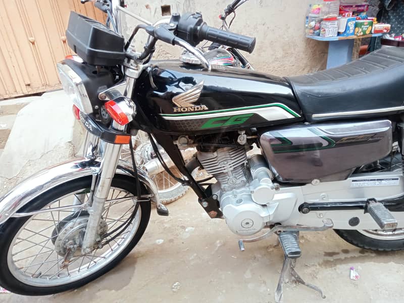 Honda 125 special edition 23 model available for sell - Standard ...